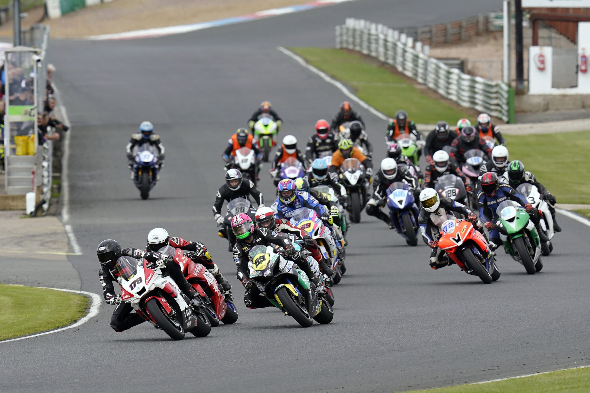 No Limits Trackdays | Mallory Park Circuit