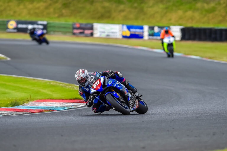 East Midlands Racing Association – Rd 6 | Mallory Park Circuit